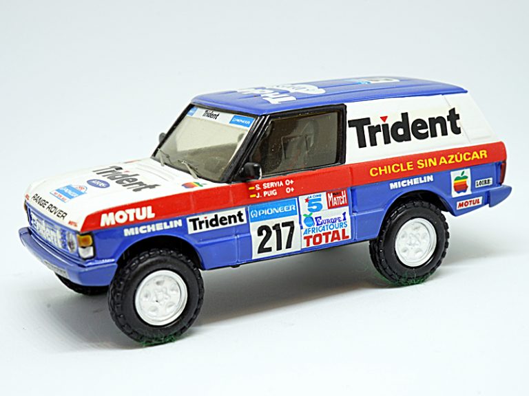 Les Range Rover du Dakar